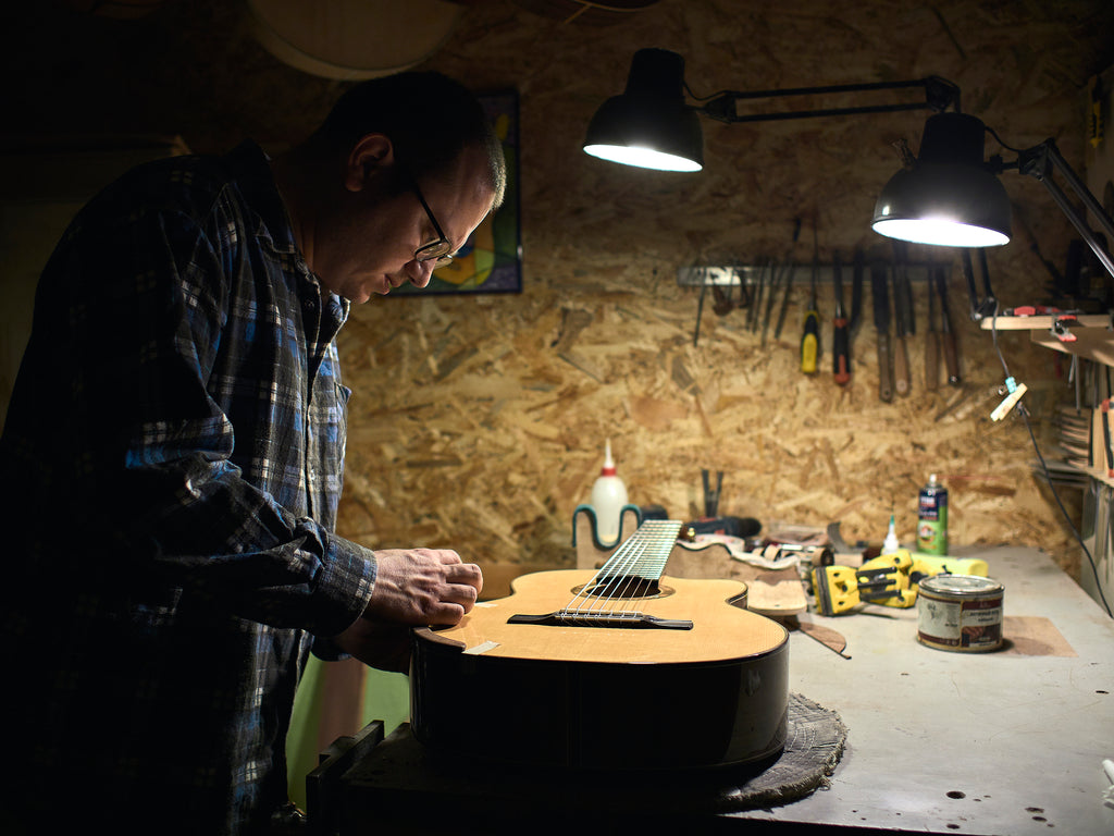 Top Tips For Inspecting A Guitar Neck – Music Mart
